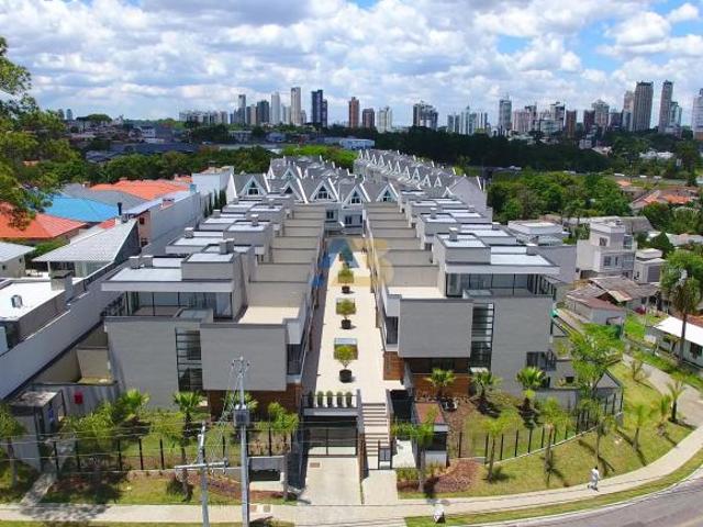 Casa à venda no Santo Inácio Curitiba