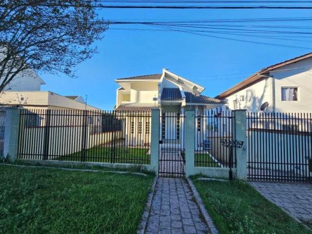 CASA A VENDA NO SANTA CÂNDIDA 5 QUARTOS
