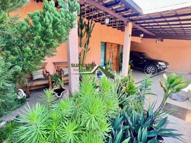 Casa à Venda no Santa Amélia