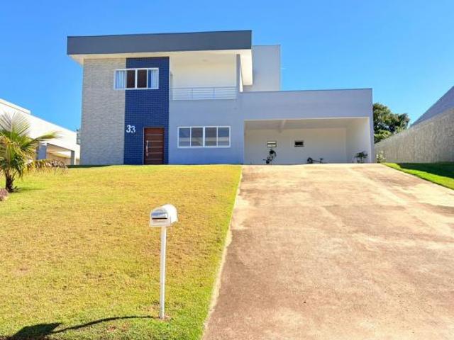 Casa à Venda no Santa Mônica | Espaço, Natureza e Condomínio Completo