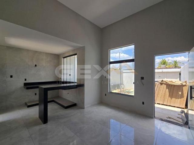 Casa à venda no Santa Rosa, 3 quartos, 1 suíte com closet e 3 vagas