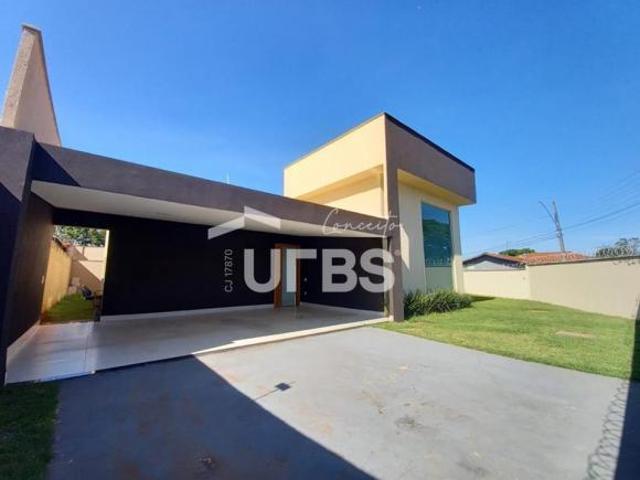 Casa a venda no Setor Santa Genoveva 3 quartos NOVA