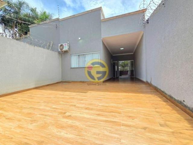 CASA À VENDA NO SETOR SÍTIO SANTA LUZIA COM 3 QUARTOS, SUÍTE, GOURMET, COMPLETA EM PLANEJADOS, JARDI