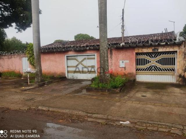 Casa a Venda no Setor Sudoeste \ Goiânia \Go Casa de Rua com 4 Quarto s por R$ 600000.00 no setor S