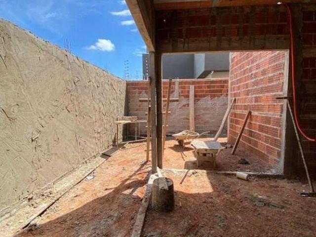 Casa à venda no SetSul com 3 dormitórios e 2 vagas de garagem/ Próximo a Leroy Merlin