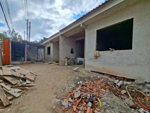 Casa a venda no Sítio Cercado