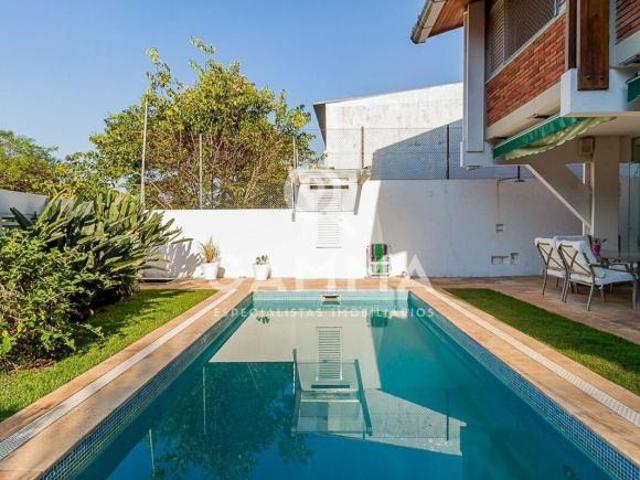 Casa à venda no Sumaré Rua tranquila e pronta para morar
