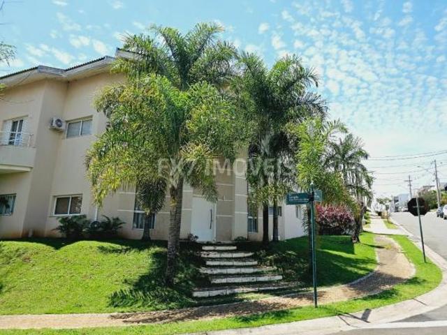Casa a venda no Swiss Park Campinas com 4 suites