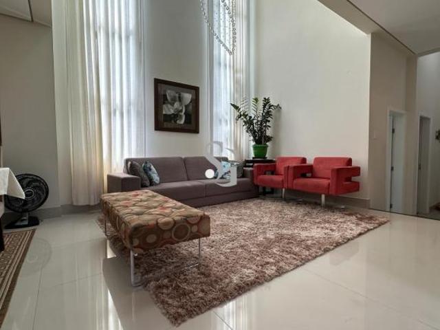 CASA À 4 SUITES VENDA NO SWISS PARK CAMPINAS SP