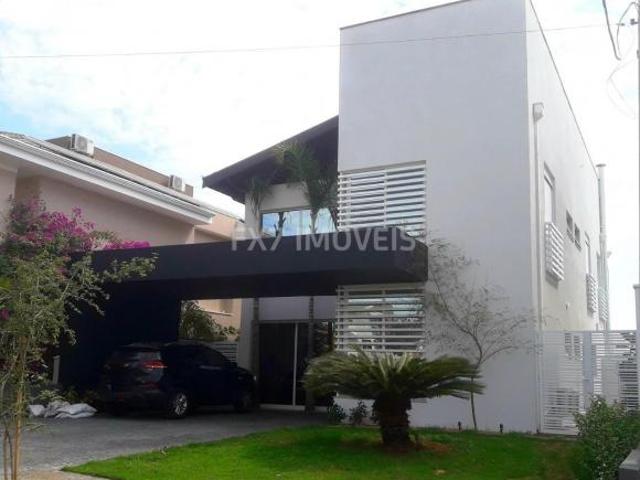 Casa a venda no Swiss Park com 3 suites