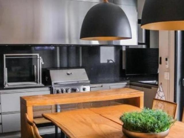 Casa a venda no Swiss Park com 3 suites
