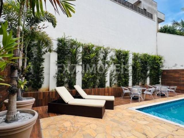 Casa a venda no Swiss Park com 5 suites