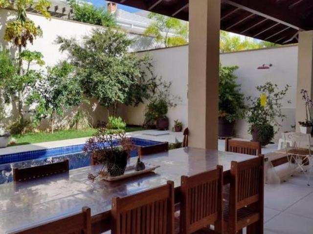 CASA A VENDA NO SWISS PARK EM CAMPINAS