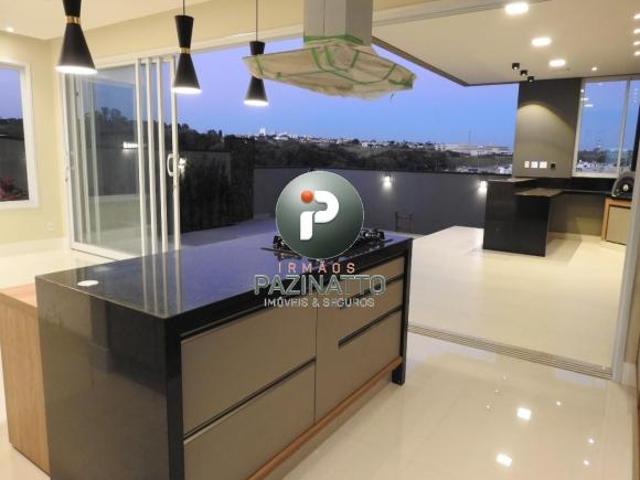Casa a venda no Swiss Park em Campinas com 4 suítes