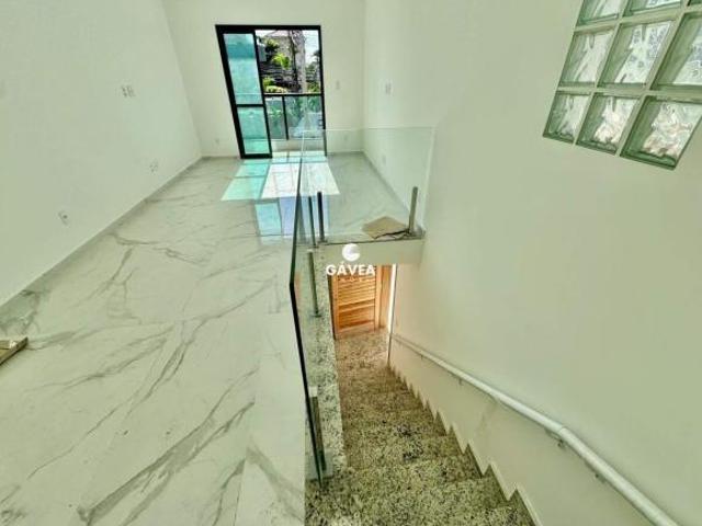 Casa à venda no Ponta da Praia em Santos