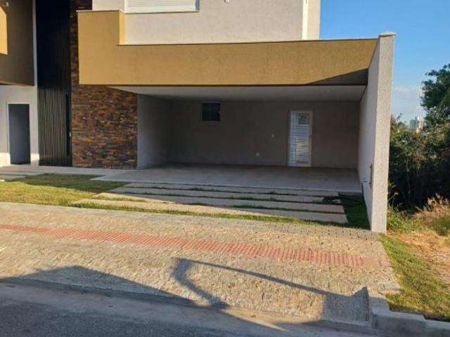 Casa à venda no Portal do Sol