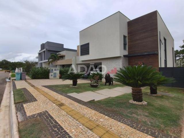 Casa a venda no Portal do Sol Green Casa em Condomínio com 4 Quarto s por R$ 2350000.00 no setor Fa