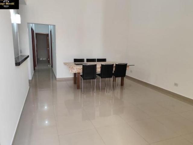 CASA À VENDA NO PORTAL VILLE AZALÉIA