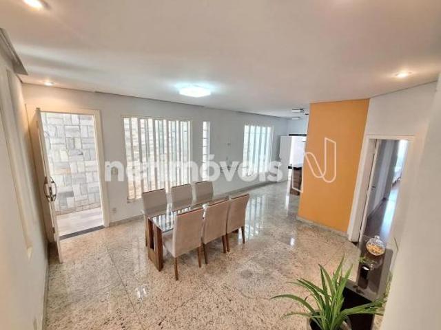 Casa à Venda no Paquetá – Pampulha | 3 Quartos, Suíte com Closet e 4 Vagas