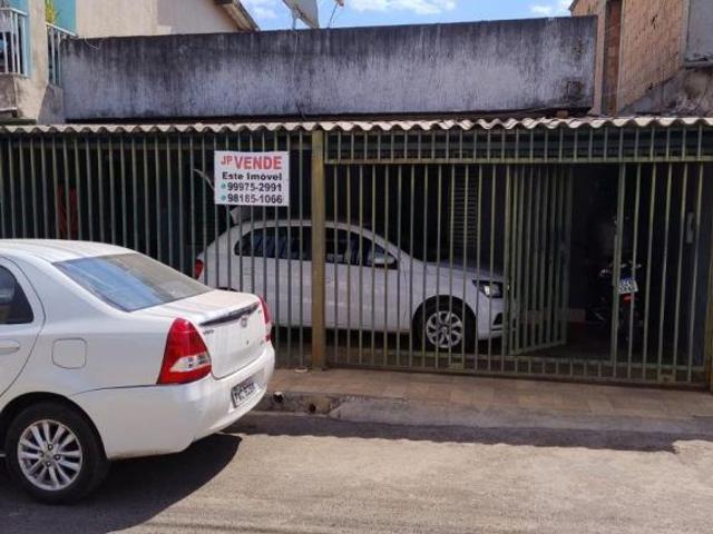 CASA À VENDA NO PARANOÁ QUADRA 25