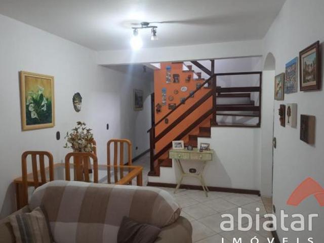 Casa à Venda no Parque Monte Alegre 170m², 3 Dormitórios e 2 Vagas Taboão da Serra SP