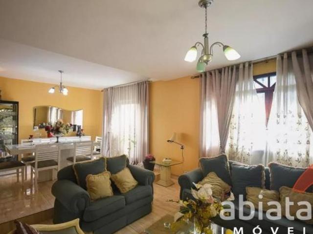 Casa à Venda no Parque Monte Alegre 3 Dormitórios, 4 Banheiros e 5 Vagas Taboão da Serra/SP
