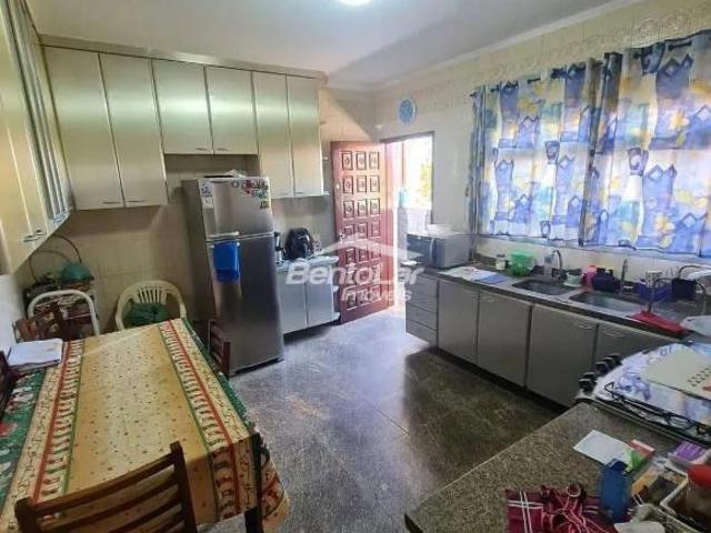 Casa à venda no Parque Novo Mundo