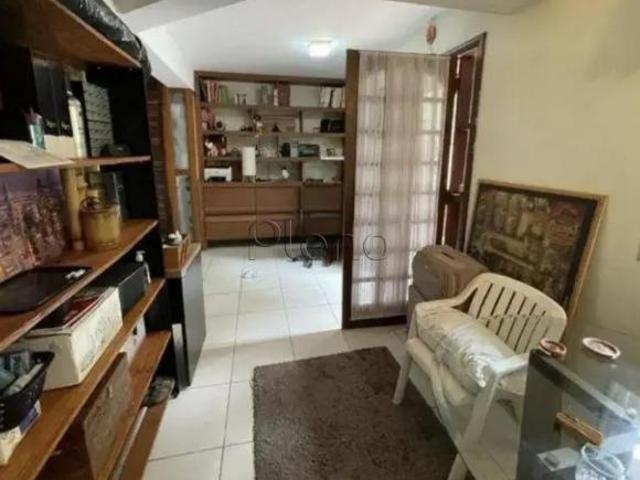 Casa à Venda no Parque Nova Suíça em Valinhos