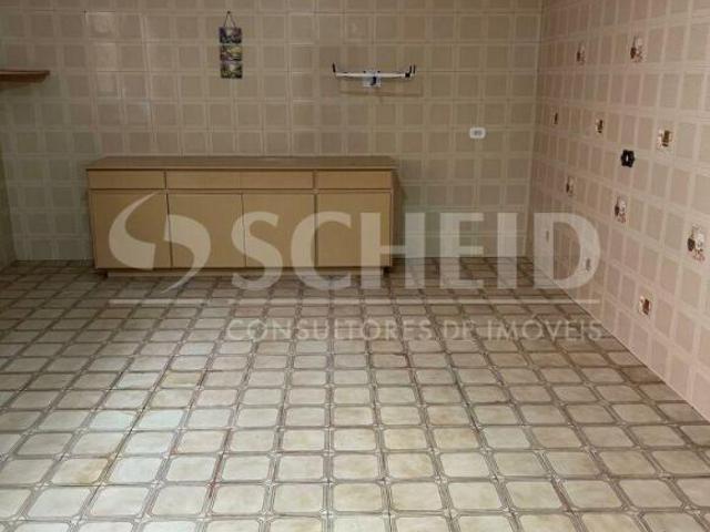 Casa à Venda no Parque América 3 Dormitórios, 6 vagas | Excelente Localização!