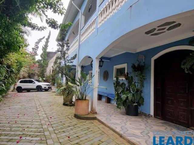 Casa à venda no Parque Andreense