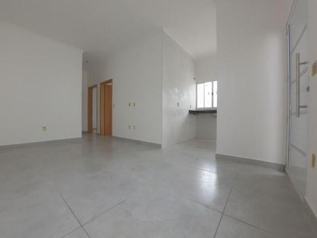 Casa à venda no Parque Bellaville em Hortolândia SP: 2 quartos, 2 salas, 1 banheiro, 2 vagas de gara