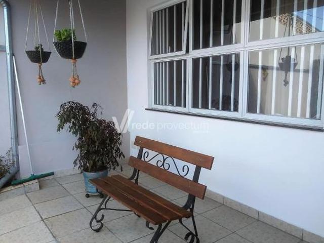 Casa a venda no Parque Cecap Valinhos SP, com 217m²