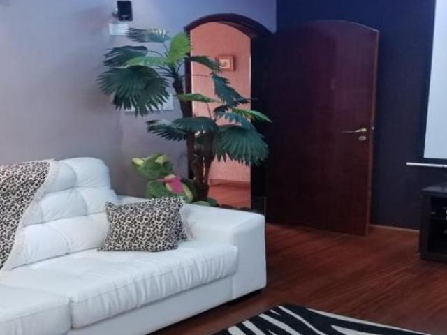 Casa à venda no Parque Continental com 4 quartos