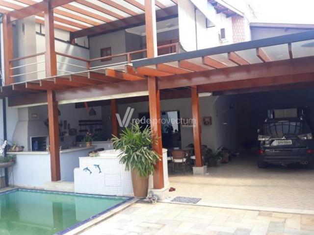 Casa à venda no Parque das Flores, Campinas/SP
