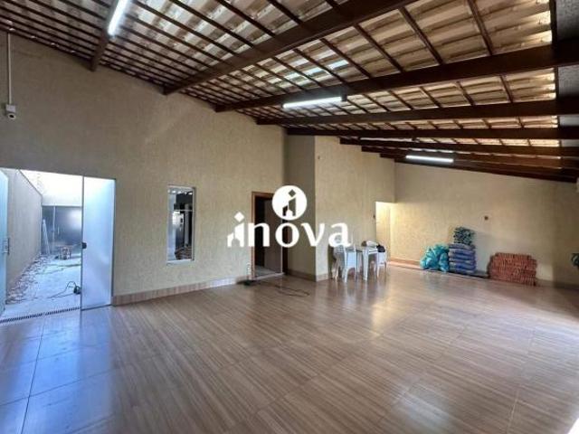 Casa à venda no Parque das Laranjeiras