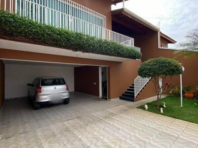 Casa à venda no Parque das Laranjeiras