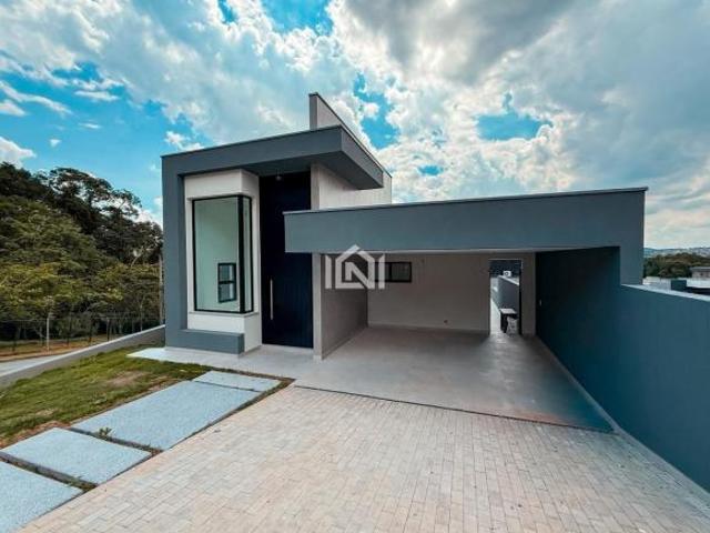 Casa à venda no Parque Dom Henrique