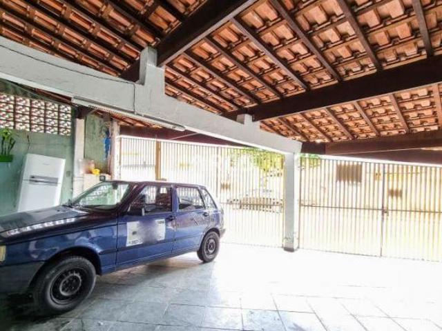 Casa à Venda no Parque Industrial | 3 Dormitórios 261 m²