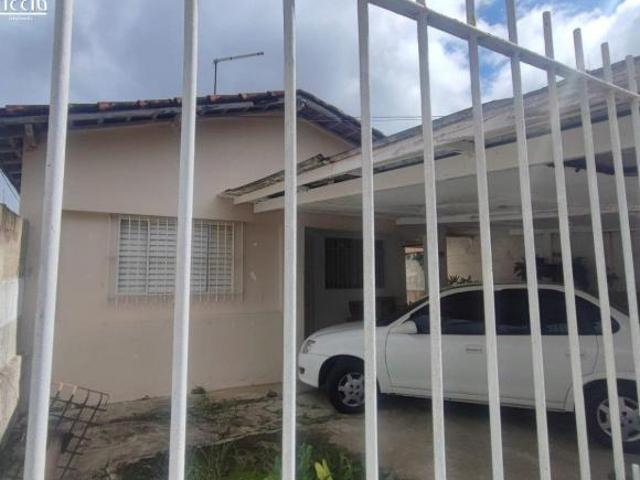 Casa à venda no Parque Industrial