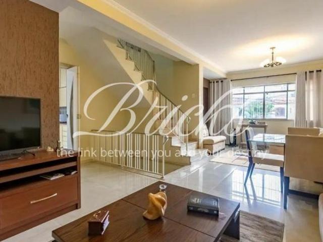 CASA À VENDA NO PARQUE JABAQUARA COM 180 M² 3 QUARTOS 2 VAGAS