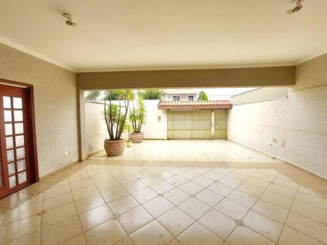 Casa à Venda no Parque Jaguari, Americana 3 Dorms, 221m², R$770mil