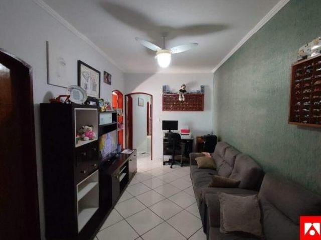 Casa à venda no Parque Liberdade em Americana com 3 quartos e 2 vagas de garagem