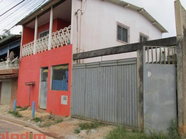 CASA A VENDA NO PARQUE RECREIO