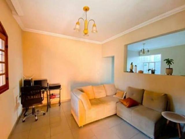 Casa com 3 quartos à venda em Contagem, no bairro Parque Recreio