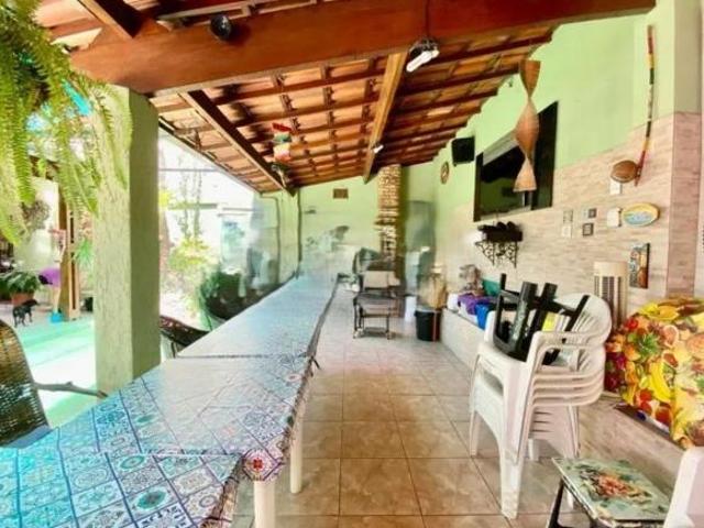 Casa à Venda no Parque Recreio Contagem: 300m², 4 Qts, Gourmet, 3 Vagas