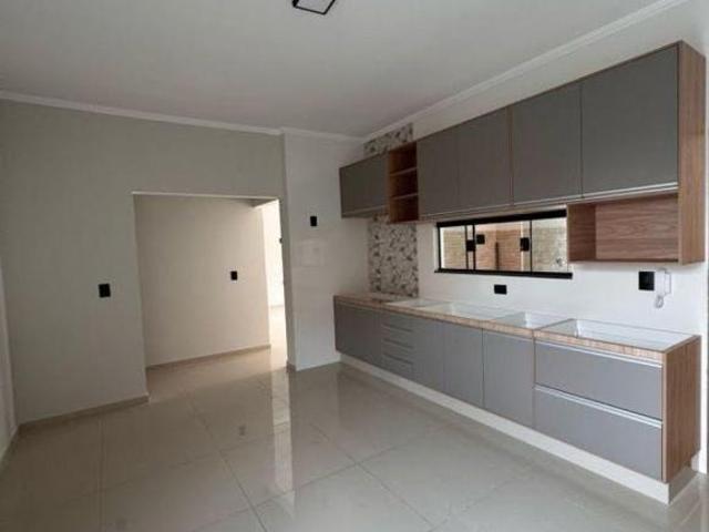 Casa á venda no Parque Res. Imigrantes com 160 m²,3 quartos, 1 suíte e área gourmet