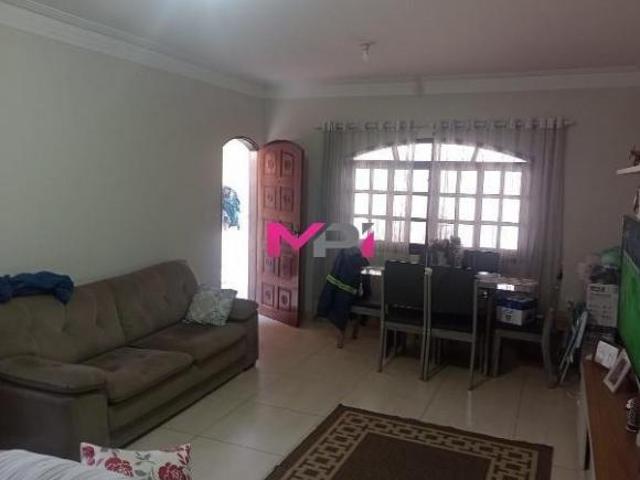 CASA A VENDA NO PARQUE RESIDENCIAL ALMERINDA CHAVES JUNDIAI/SP. 158M