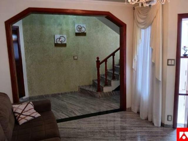Casa à venda no Parque Residencial Jaguari em Americana com 3 suítes e 4 vagas de garagem