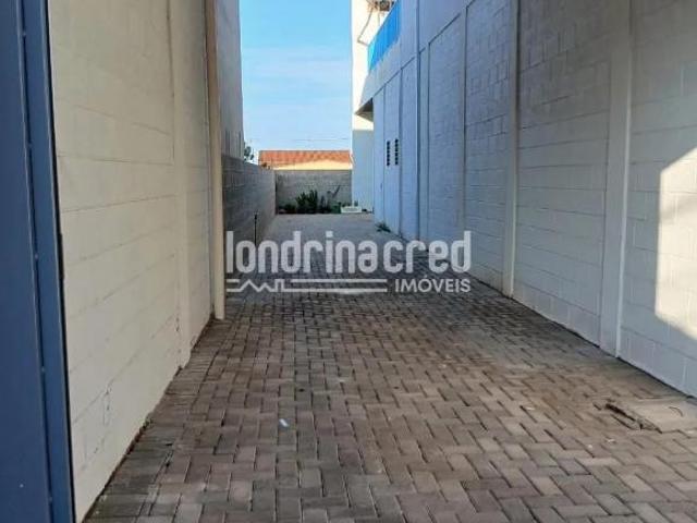 Casa à Venda no Parque Residencial Joaquim Toledo Piza, Londrina: 3 Dormitórios 1 Suíte, Cozinha P