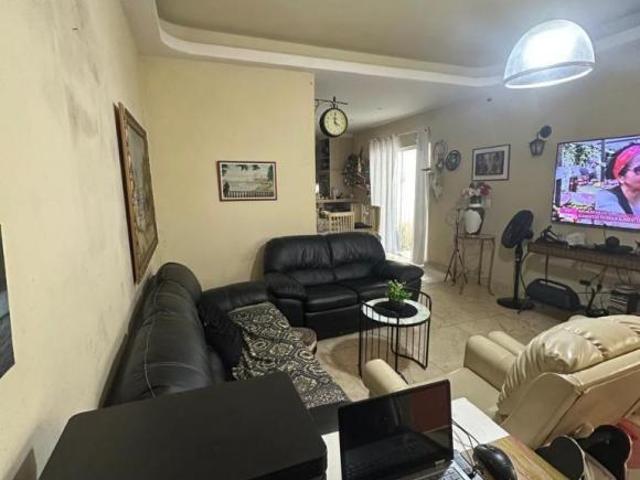 Casa à venda no Parque Ribeiro de Lima